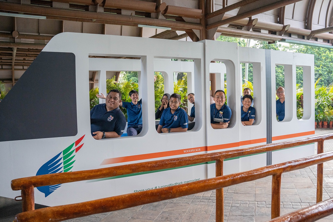 Jurong Bird Park celebrates its final flight with an invitation for all ...