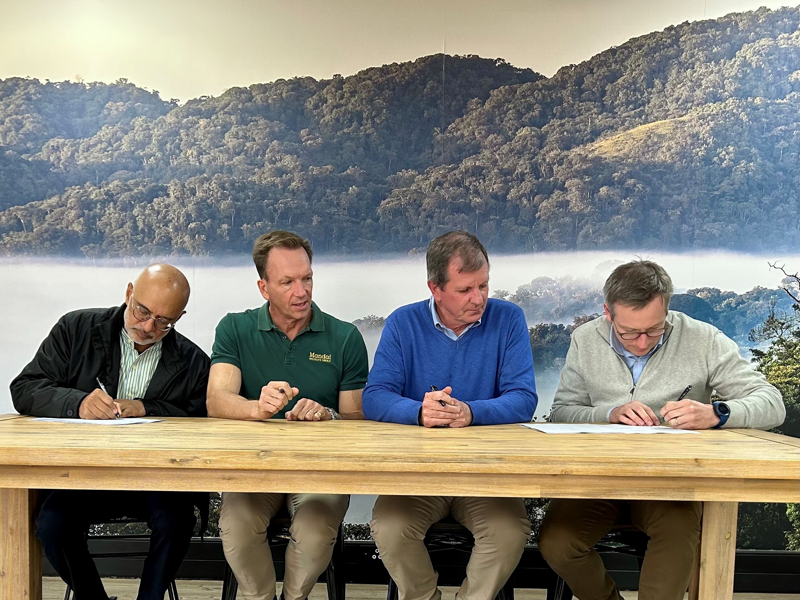 Mandai Wildlife Group signs Memorandum of Understanding with African Parks